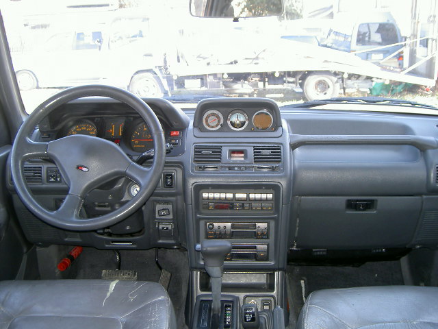 PAJERO V44 | グローバル・オート・トレーディング 株式会社