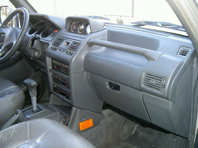 PAJERO V44 | グローバル・オート・トレーディング 株式会社